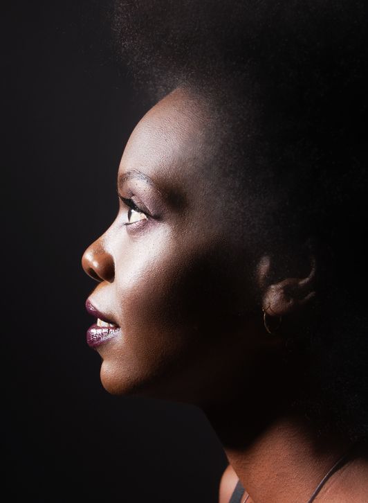 black model with afro and ethnic look - sharpfocus photography